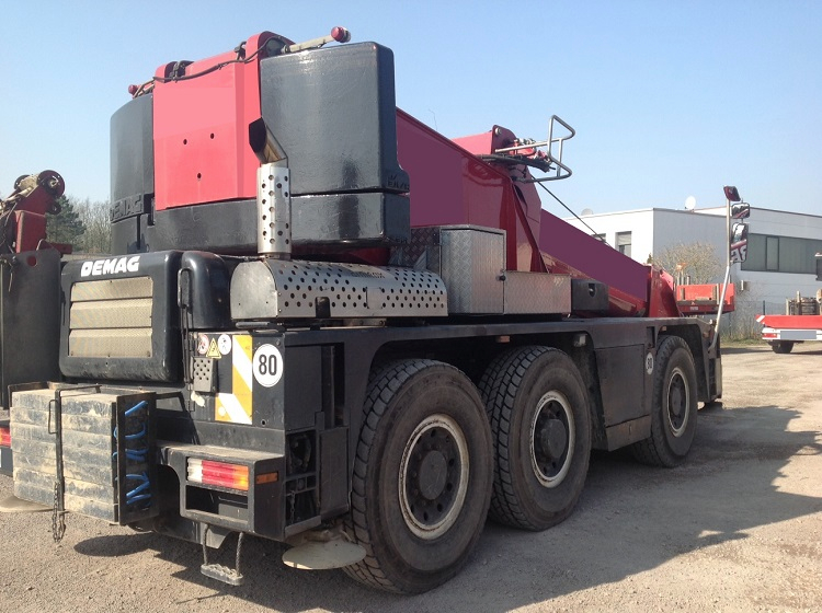 Stock - Pinarci Port Equipment B.V.